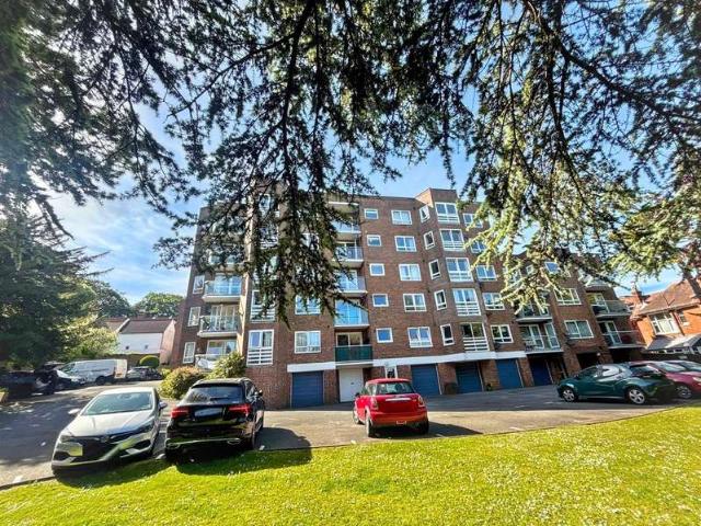 1 Bedroom Flat
