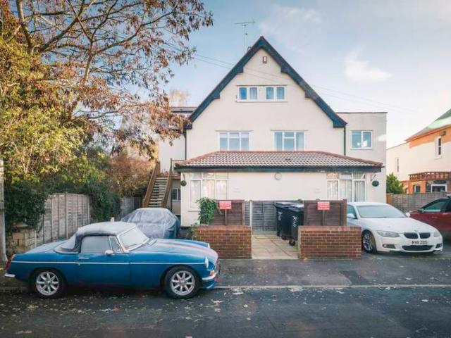1 Bedroom Flat