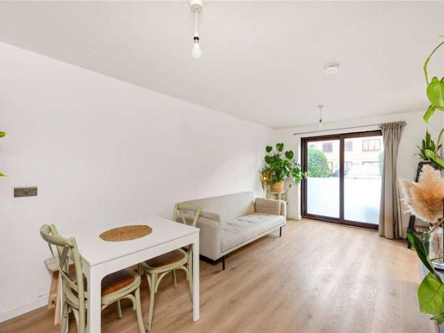 1 Bedroom Flat