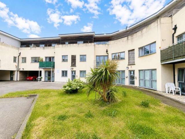 1 Bedroom Flat