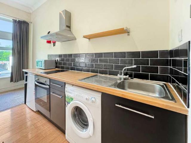 1 Bedroom Flat