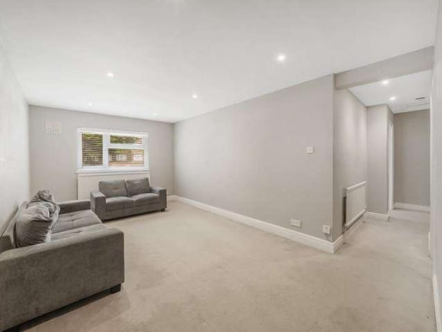 1 Bedroom Flat