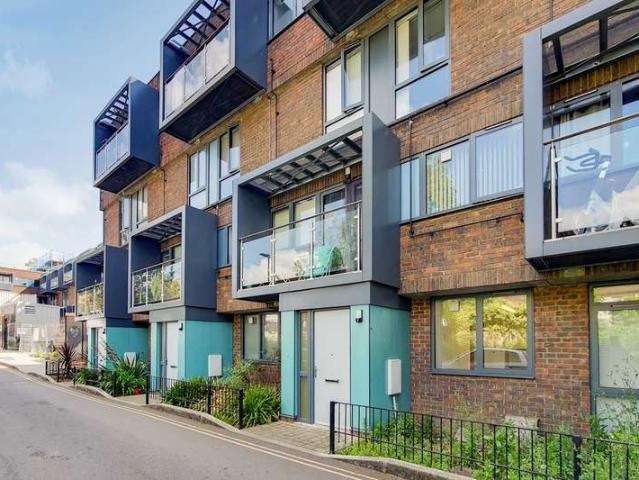 1 Bedroom Flat