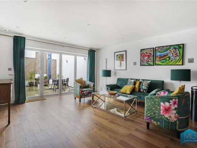 1 Bedroom Flat