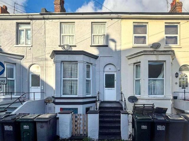 1 Bedroom Flat