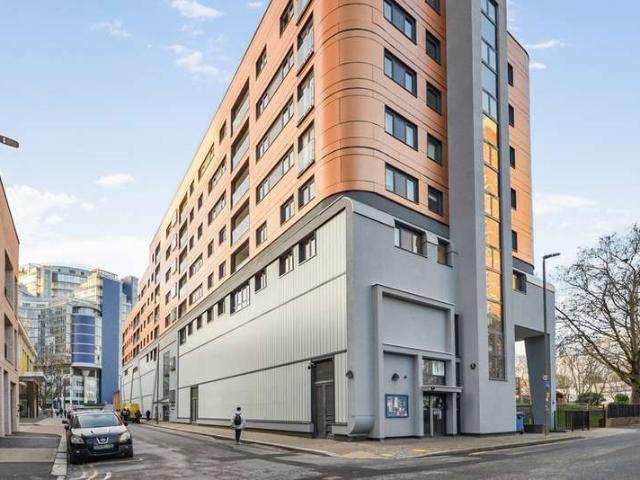 1 Bedroom Flat