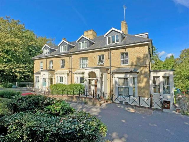 1 Bedroom Flat