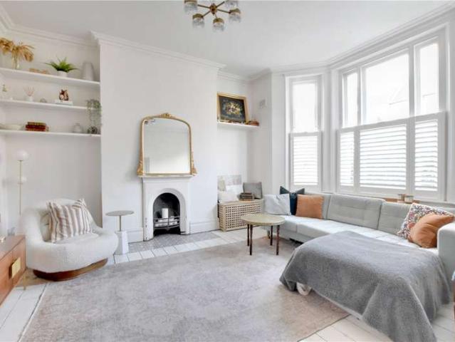 1 Bedroom Flat