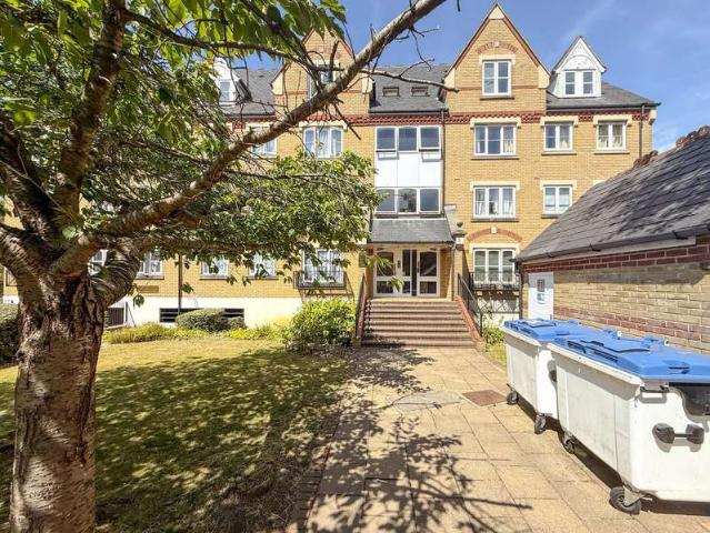 1 Bedroom Flat