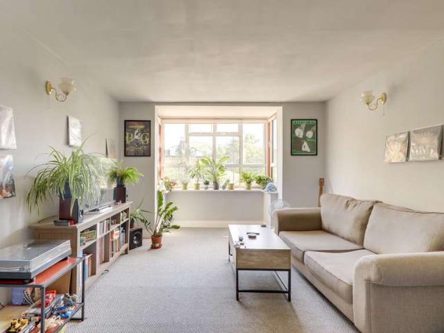 1 Bedroom Flat