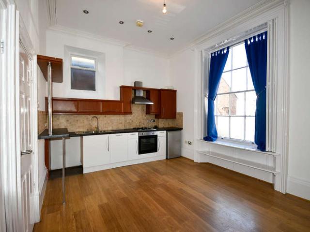 1 Bedroom Flat