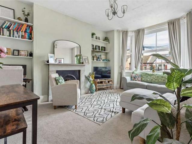 1 Bedroom Flat