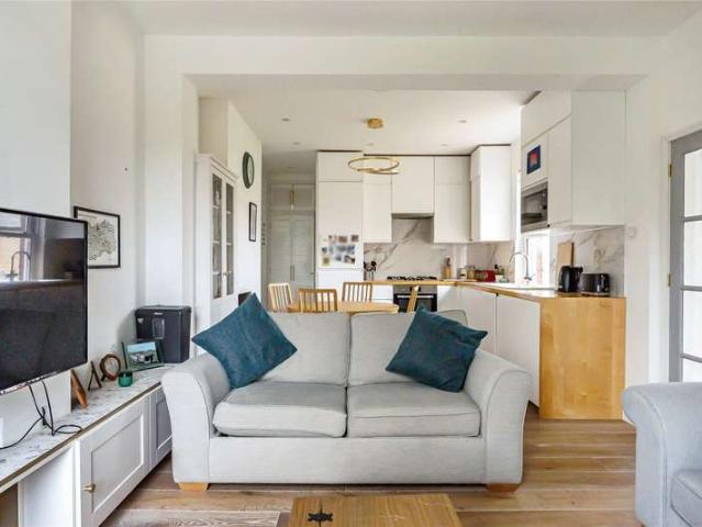 1 Bedroom Flat