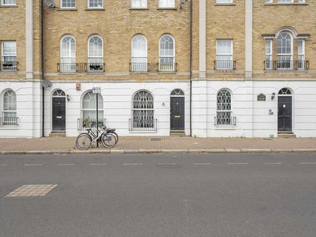 1 Bedroom Flat