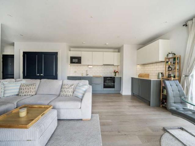 1 Bedroom Flat