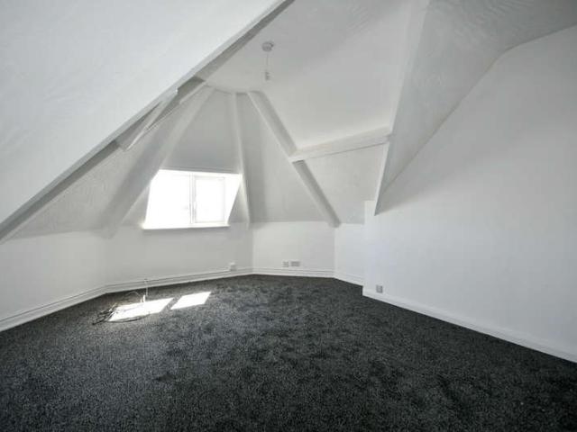 1 Bedroom Flat