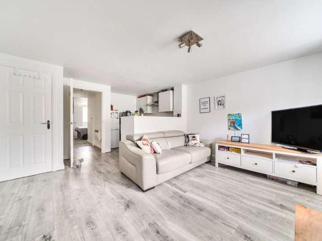 1 Bedroom Flat