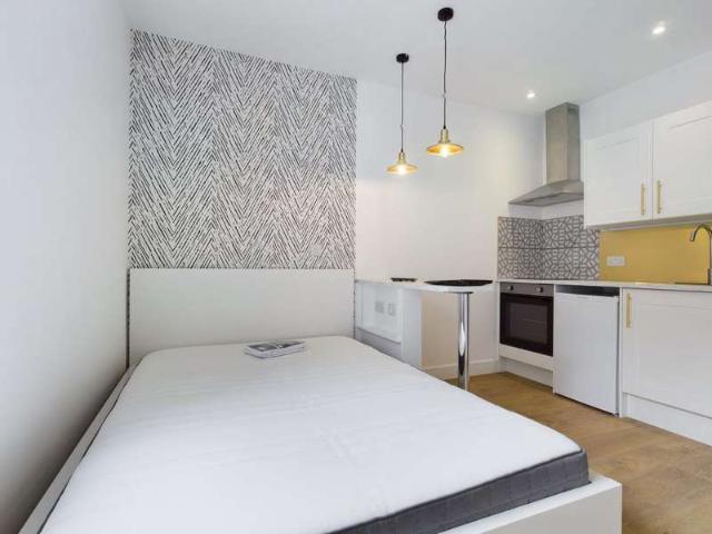 1 Bedroom Flat