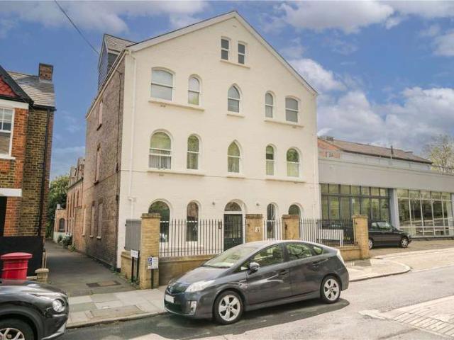 1 Bedroom Flat