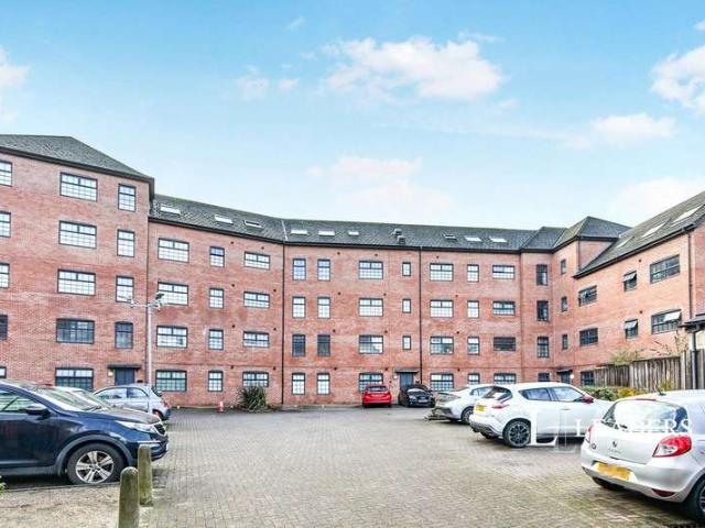 1 Bedroom Flat