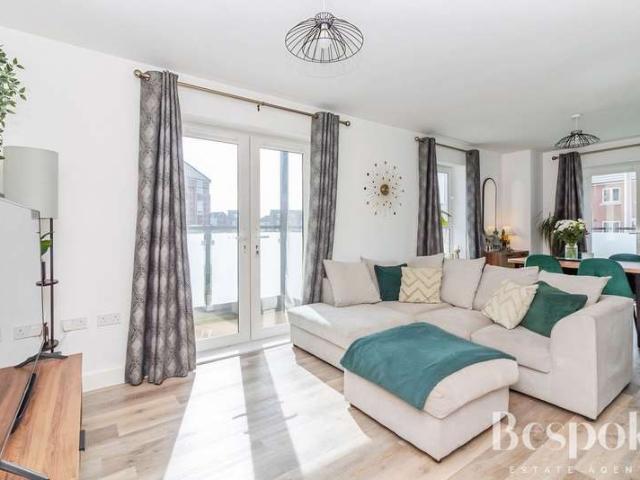 1 Bedroom Flat