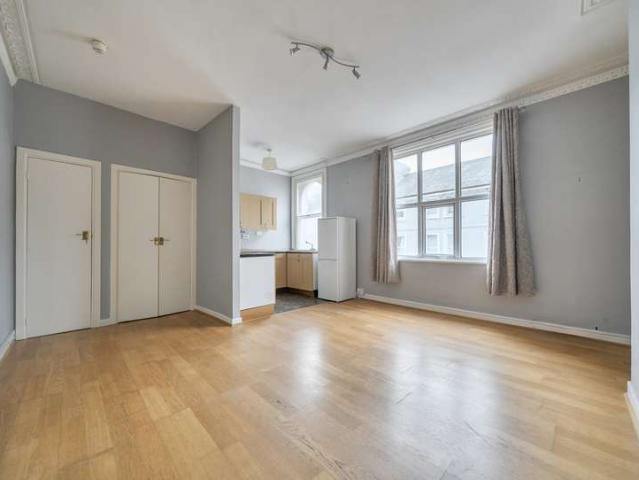 1 Bedroom Flat