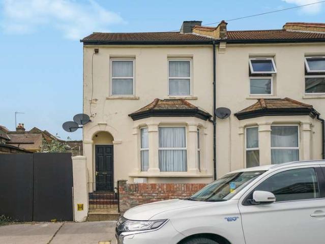 1 Bedroom Flat