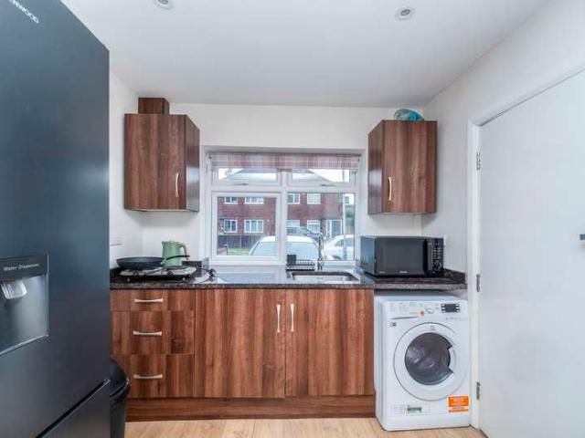1 Bedroom Flat