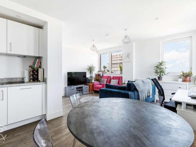 1 Bedroom Flat