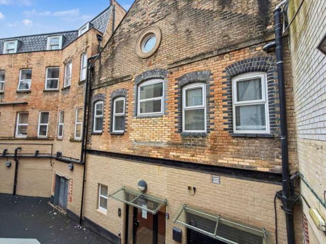 1 Bedroom Flat