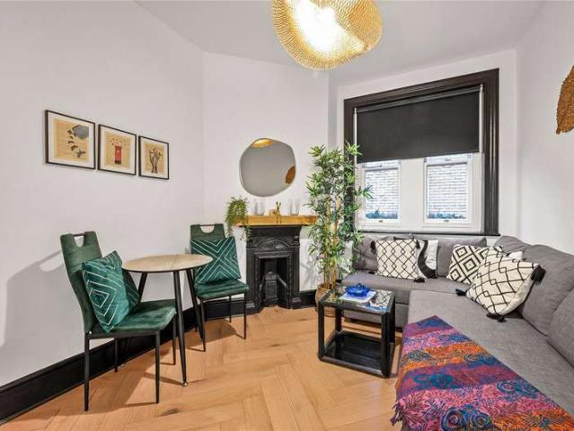 1 Bedroom Flat