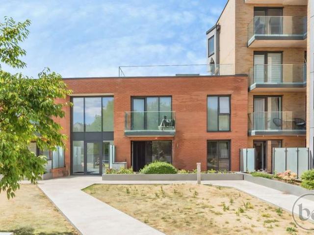 1 Bedroom Flat