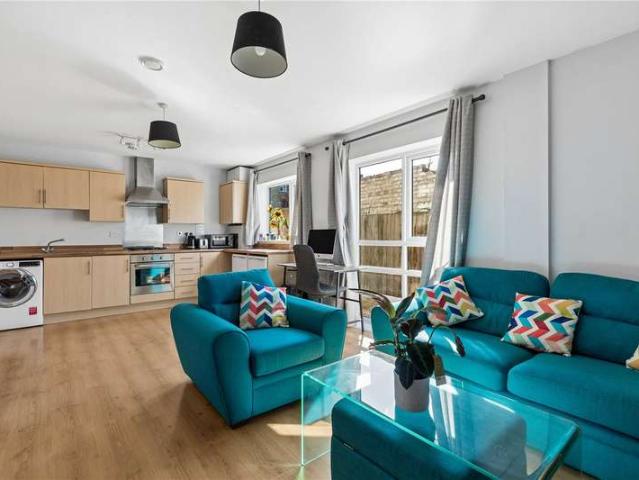 1 Bedroom Flat