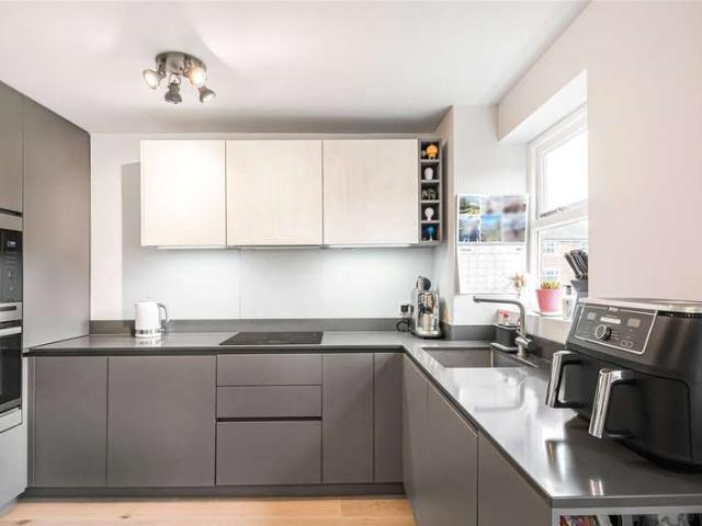 1 Bedroom Flat