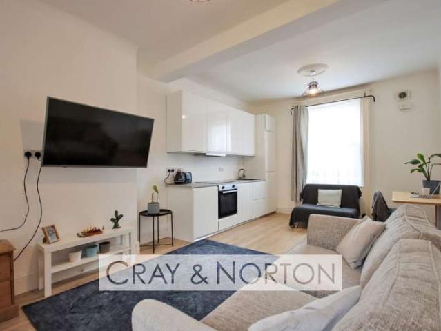 1 Bedroom Flat