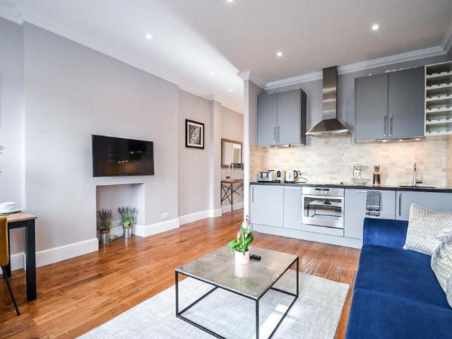 1 bedroom flat