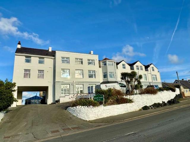 1 Bedroom Flat