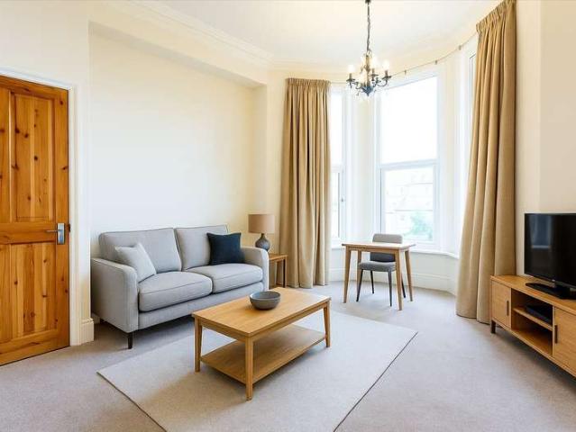 1 Bedroom Flat