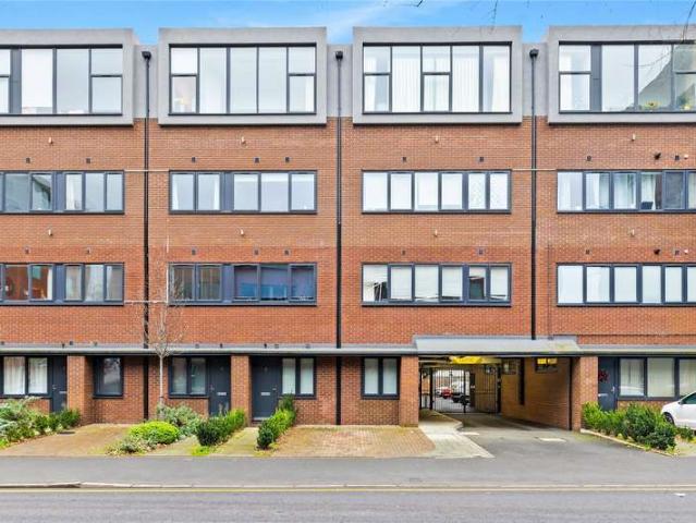 1 Bedroom Flat