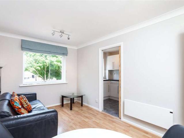 1 Bedroom Flat