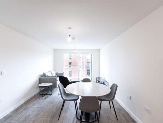 1 Bedroom Flat