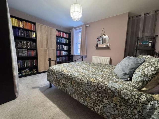 1 Bedroom Flat