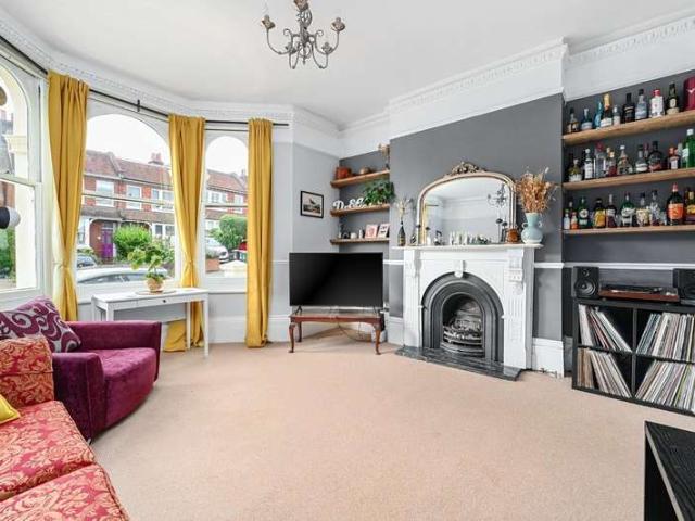1 Bedroom Flat