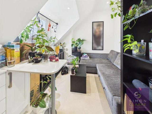 1 Bedroom Flat