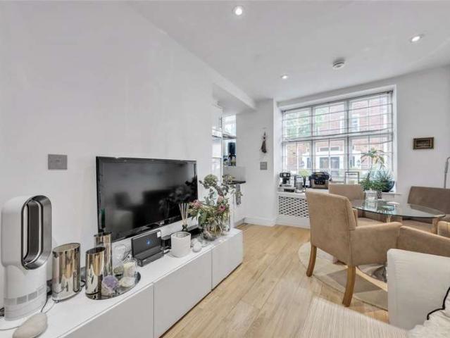 1 Bedroom Flat