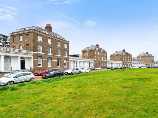 1 Bedroom Flat