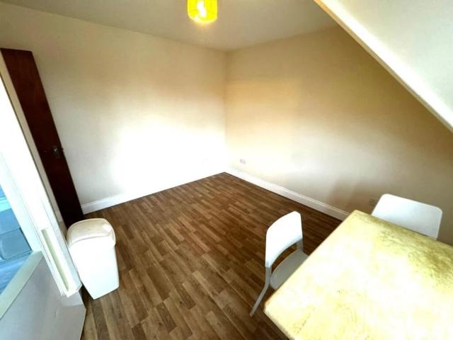 1 Bedroom Flat