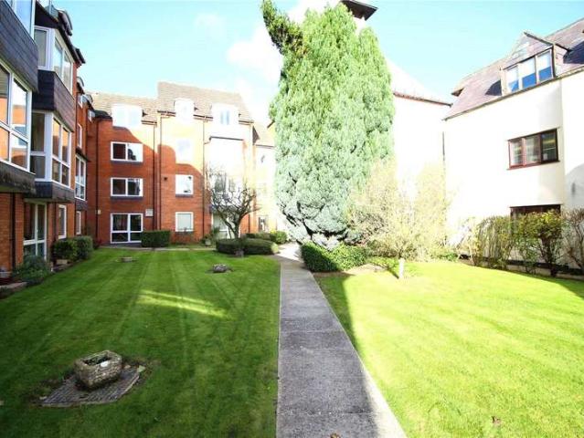 1 Bedroom Flat