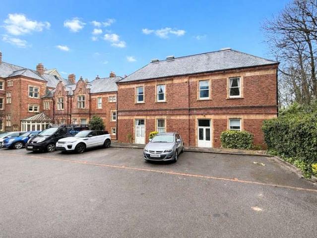 1 Bedroom Flat