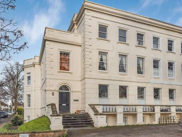 1 Bedroom Flat